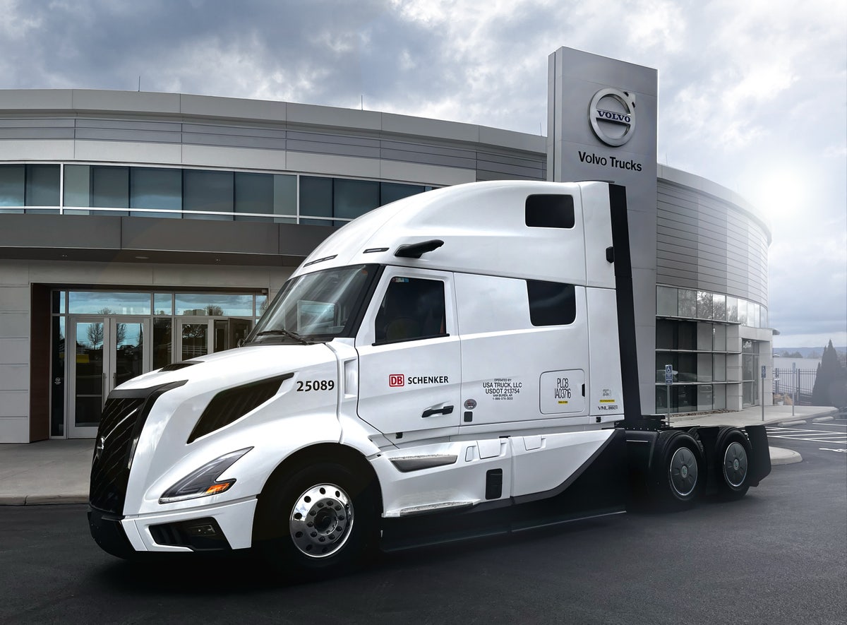 Prioritizing Fleet Safety: DB Schenker First to Receive Fully ...