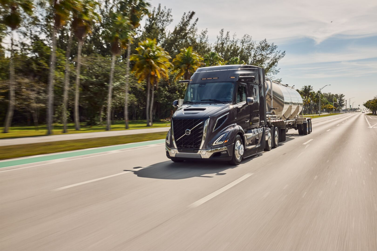 Own the Day: The all-new Volvo VNR