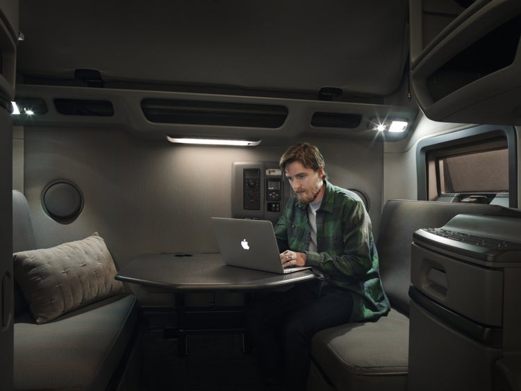 VNL Long Haul Trucks | Sleeper Semi Trucks | Volvo Trucks USA