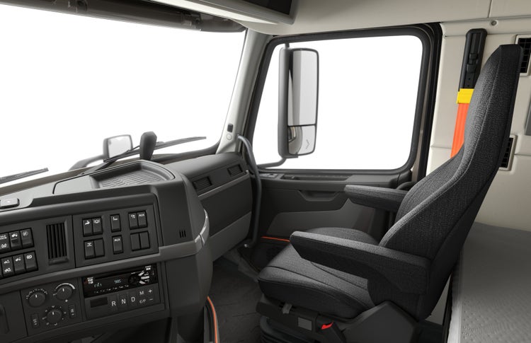 Driving Environment VNL | Volvo Trucks USA